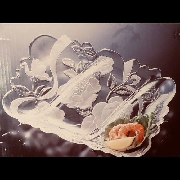 Laura Glass | Dining | New Glass Tray Rose Garden Laura Glass Made ...